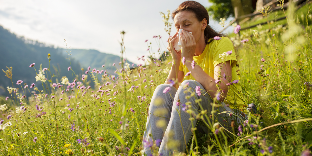 The Worst & Best Flowers for People with Allergies | Floraly