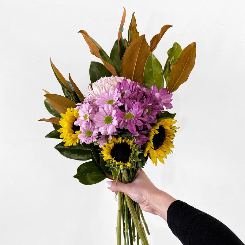 Florist's Pick By Floraly - Send Fresher Flowers